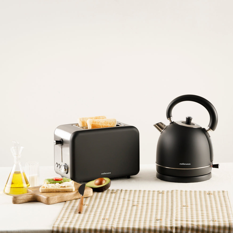 Crispy Black Toaster | Mellerware